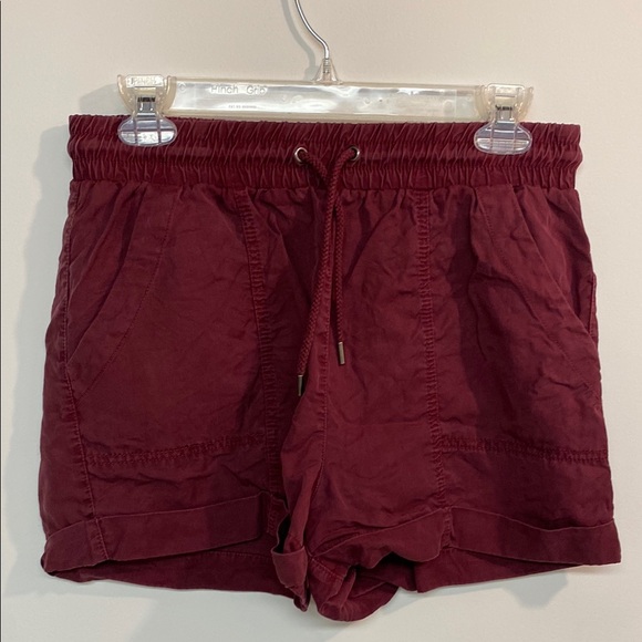 Universal Thread | Shorts | Universal Threads Brand Womens Burgundy ...